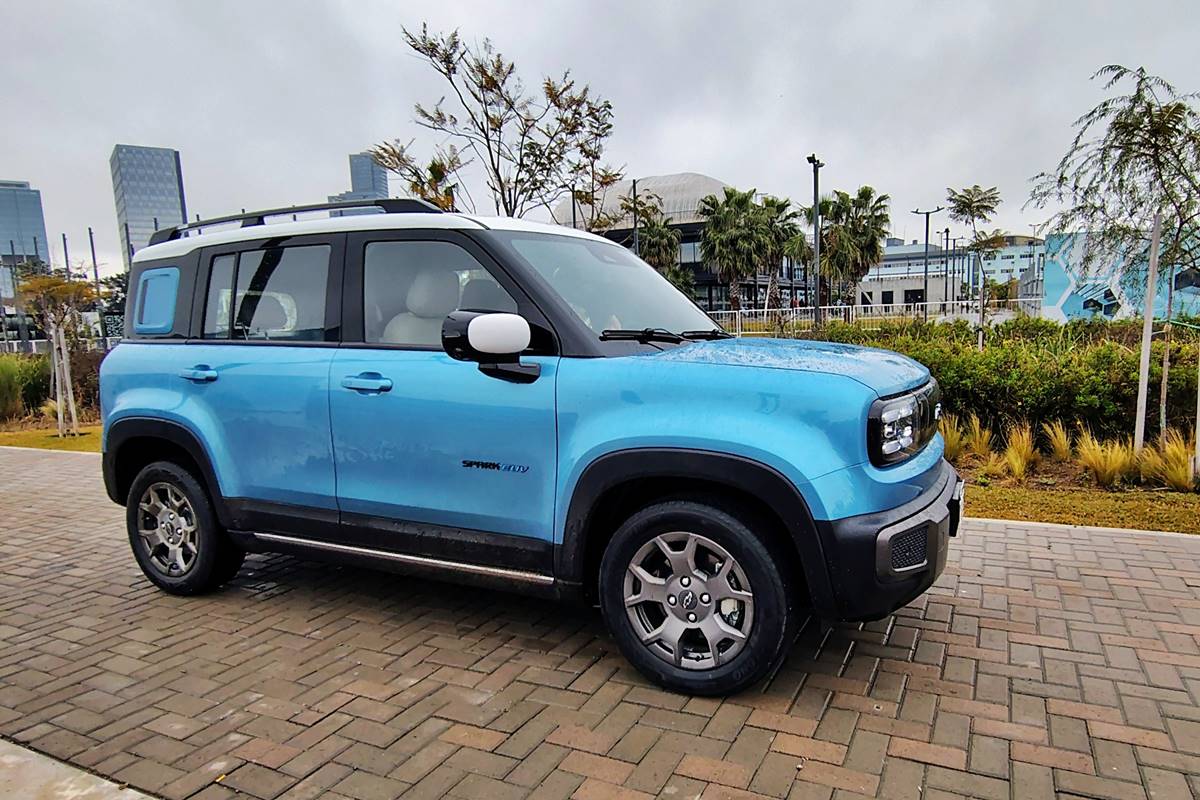 Manejamos el Chevrolet Spark EUV: así se siente un SUV eléctrico
