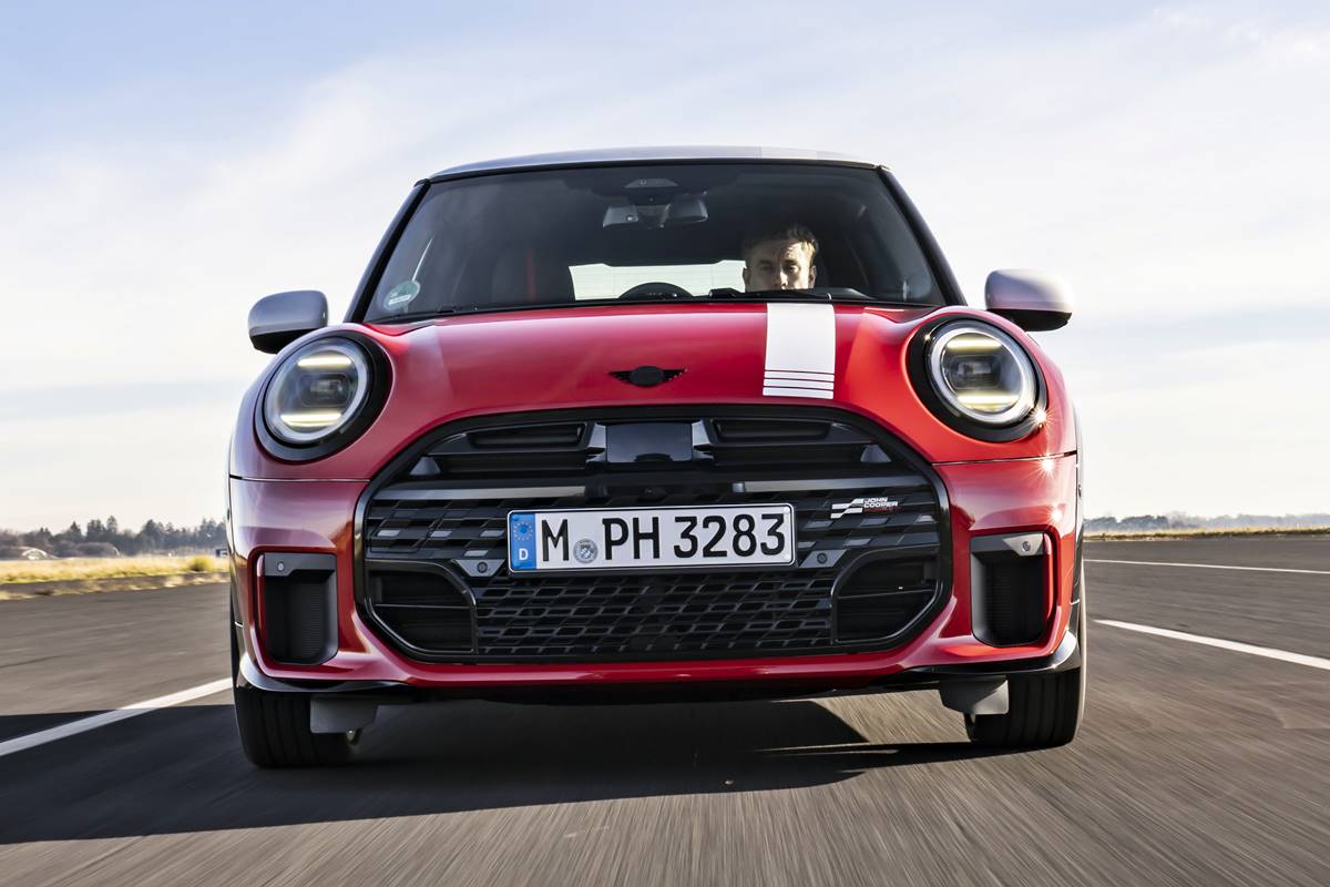 E MINI Cooper 1965 Victory Edition honra una hazaña legendaria